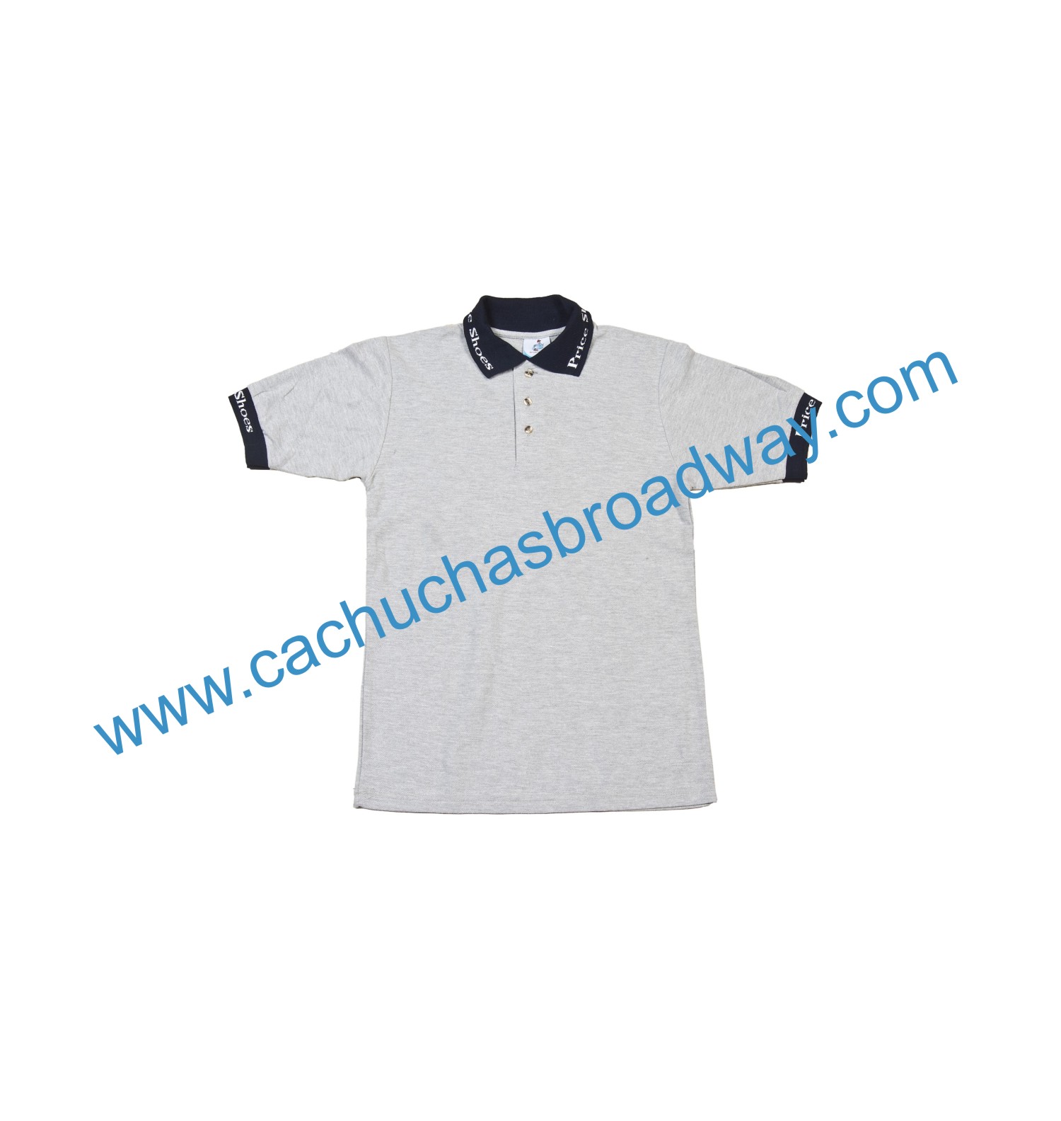 polo con letras en cuellos y puños